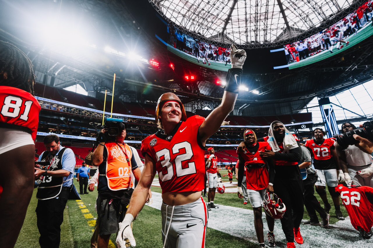 Georgia Dominates Clemson in Season Opener, Solidifies Status as Top Team
